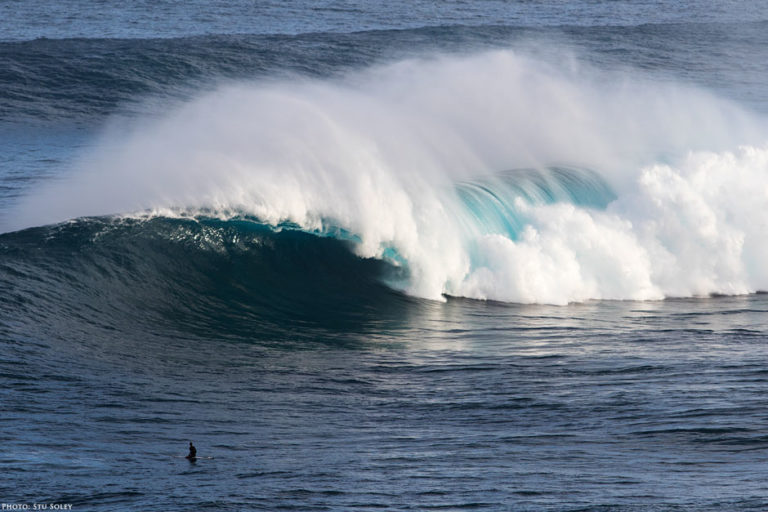 Surfing Pe'ahi - Jaws Maui - 2025 JAWS Surf Video & Photos